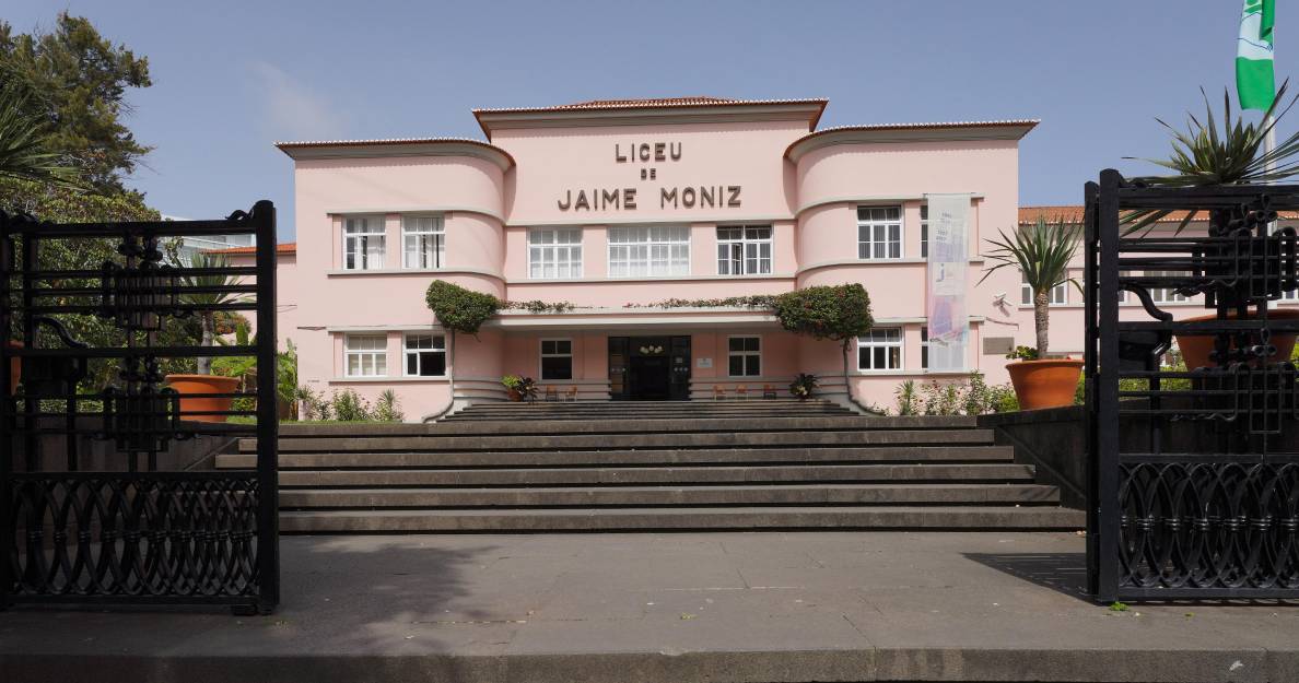 Médias de exame da Escola Jaime Moniz são superiores às nacionais