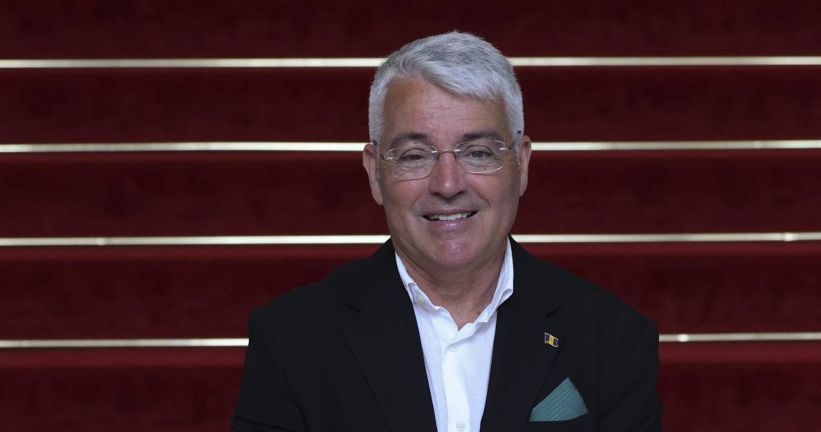 Filipe Sousa ameaça processar Estado se os madeirenses continuarem a ...