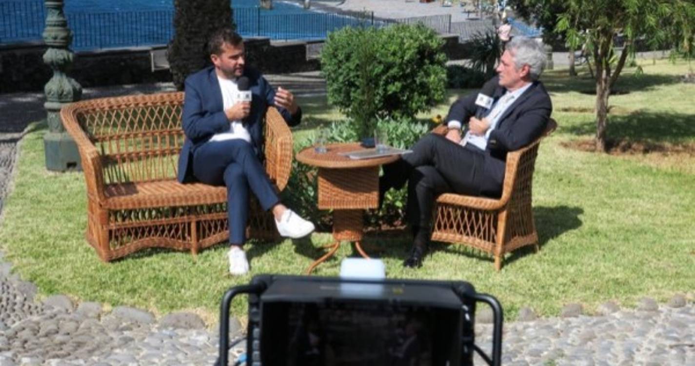 Inteligência artificial vai permitir "grandes avanços" na biomedicina ...