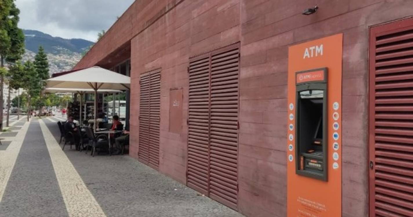 SMD disponibiliza máquina ATM Express na Praça CR7
