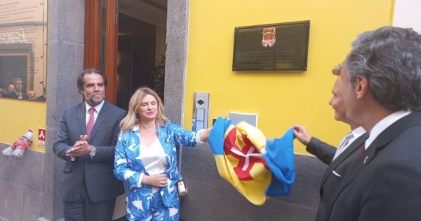 Anaclet Teixeira investiu cinco milhões na Rua da Alfândega (c/fotos)